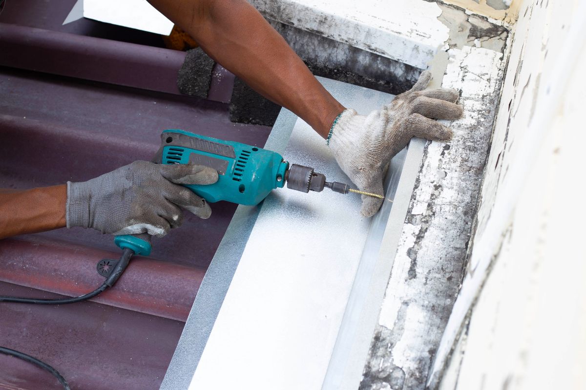 7 Essential Tools You'll Need For Fixing Roof Leaks